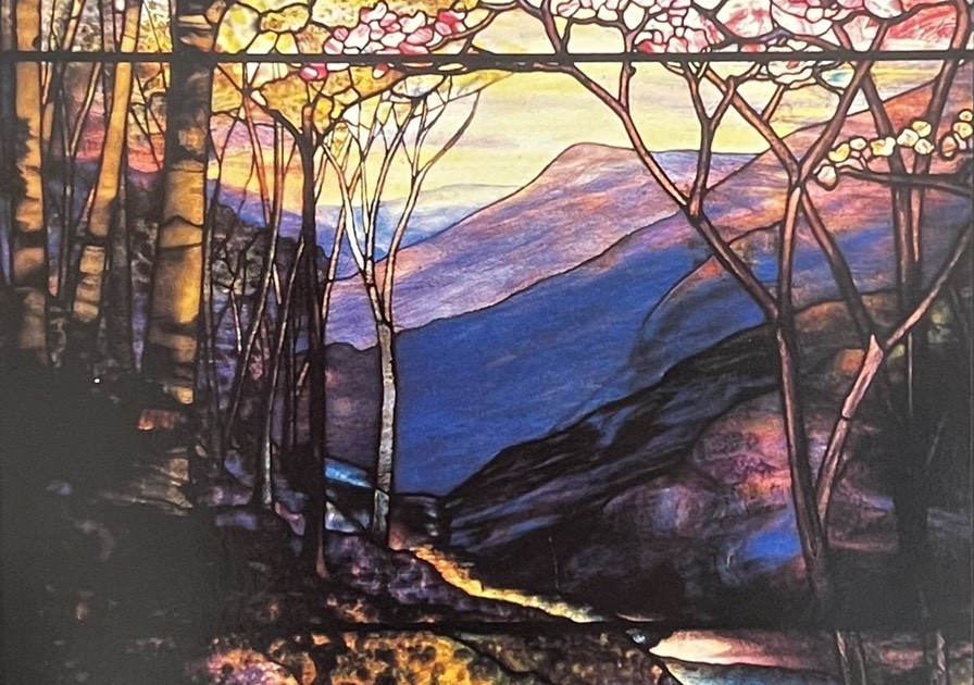 Đến Bảo tàng Kính màu Việt Nam chiêm ngưỡng tuyệt tác tranh kính màu "Sarah