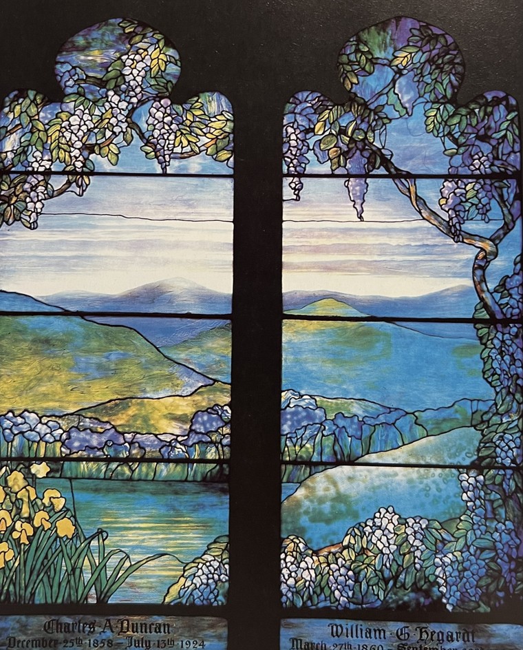 Đến Bảo tàng Kính màu Việt Nam chiêm ngưỡng tuyệt tác tranh kính màu "Sarah